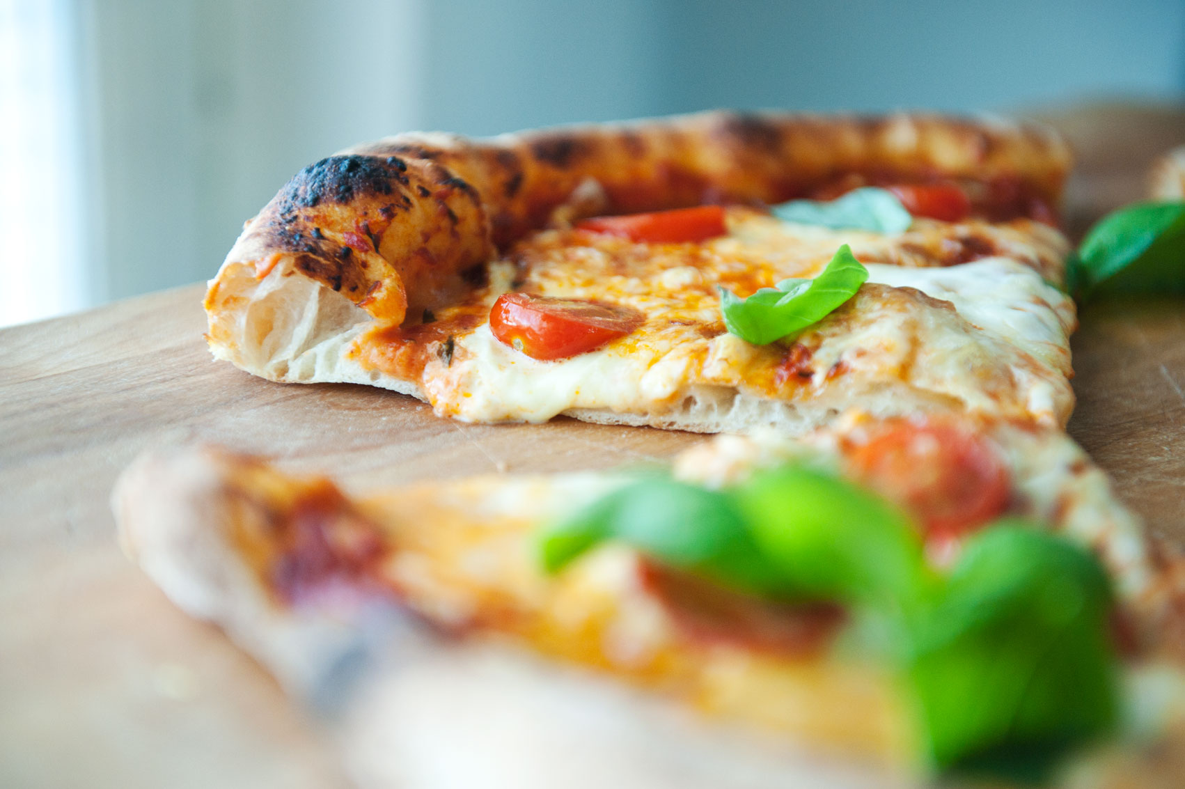 Pizza, la pizza ja pitsa. - TUBA